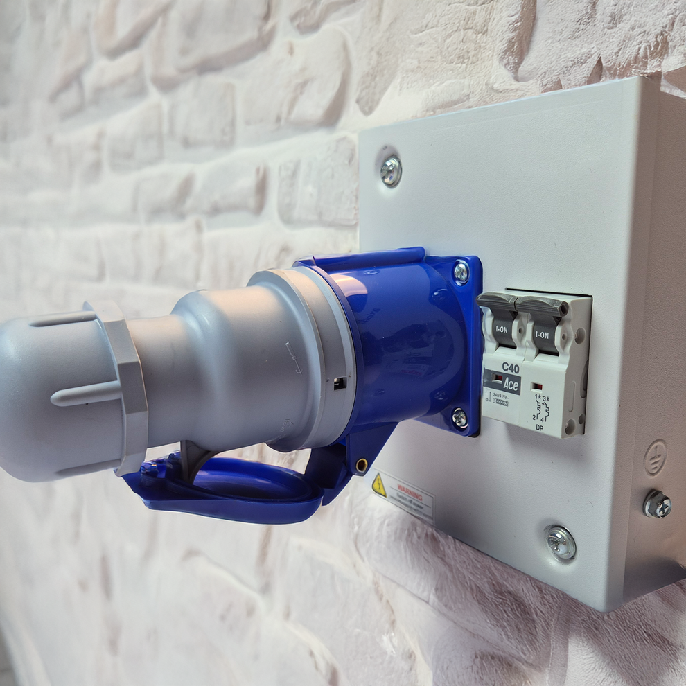 CEE Socket Box with MCB – Zevpoint